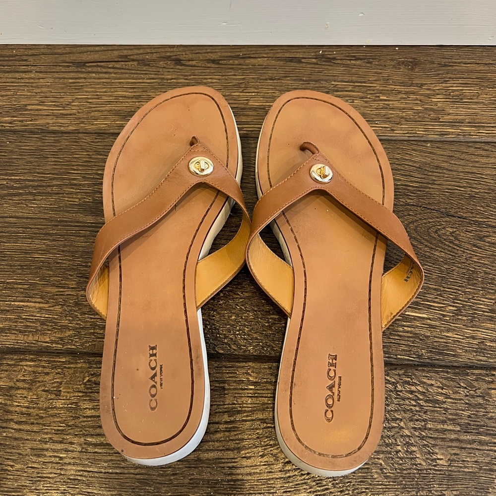 Coach Shelly Signature Turn Lock Thong Flip Flops San… - Gem